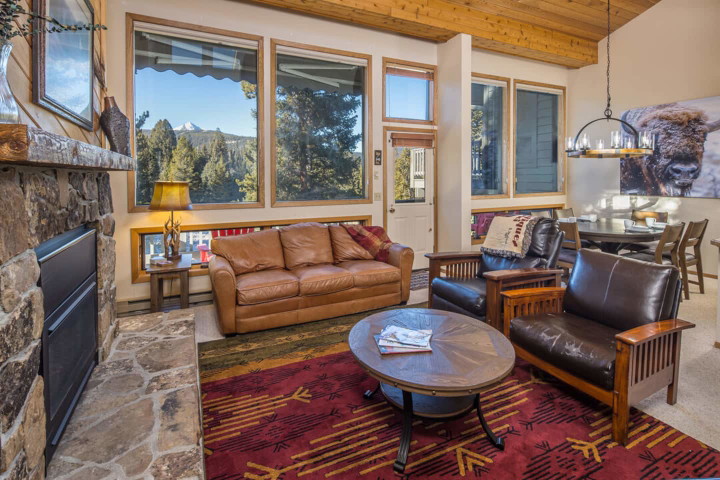 Beautiful Home W/fireplace & Community Hot Tub - Big Sky, MT