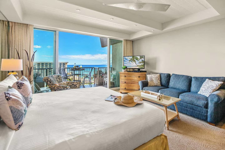 Hawaii Hideout | Gym. Pool. Oceanfront Location. - Maui