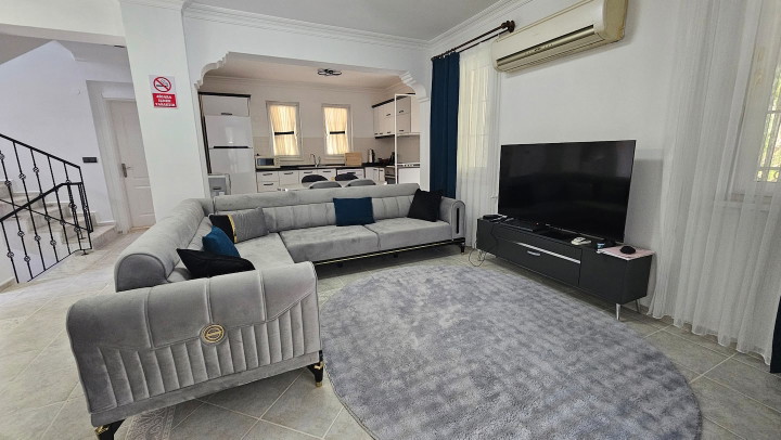 Ultra Lüx Merkezi Konum 10 Kişiliķ Villa - Çeşme