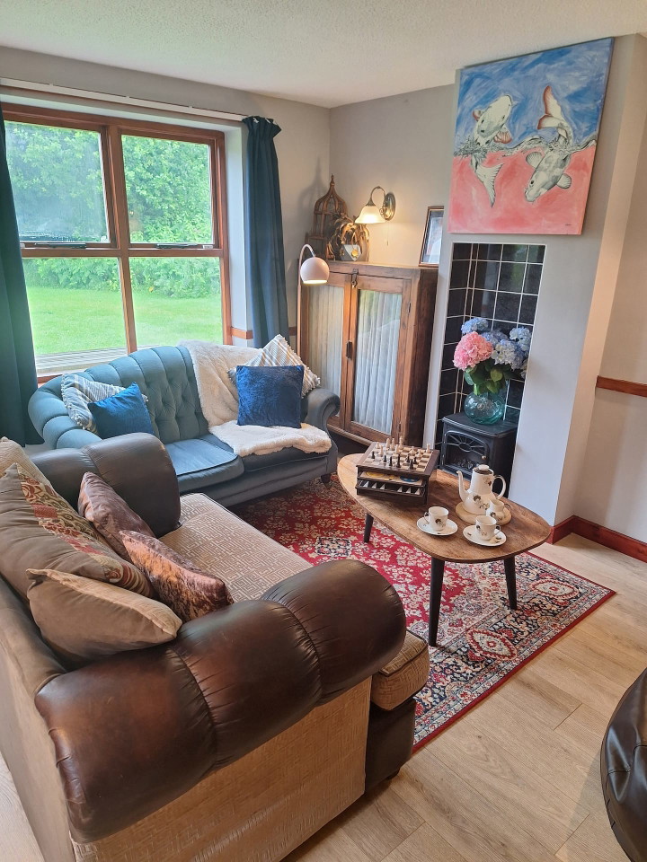 Cosy 2 Bedroom River/coastal Retreat. Heated Pool. - Robin Hood's Bay