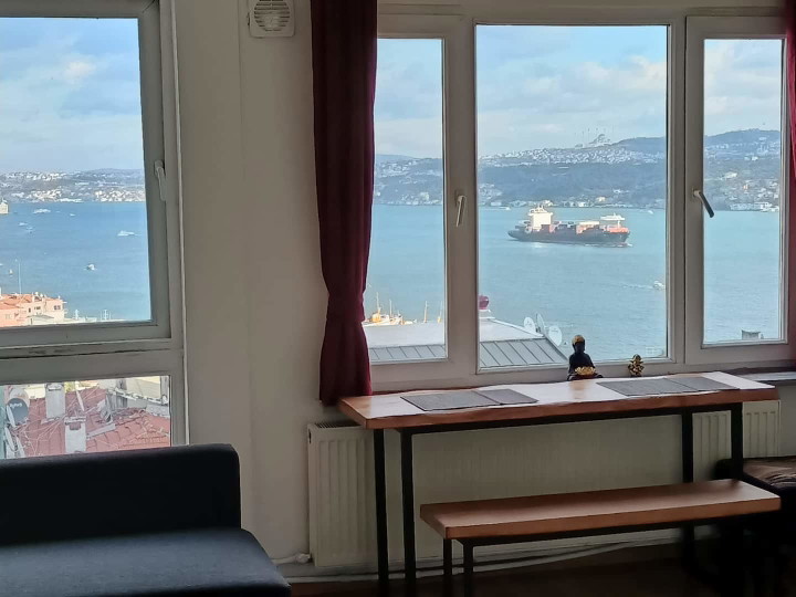 Incredible Sea And Bosphorus View In Cihangir - Istanbul