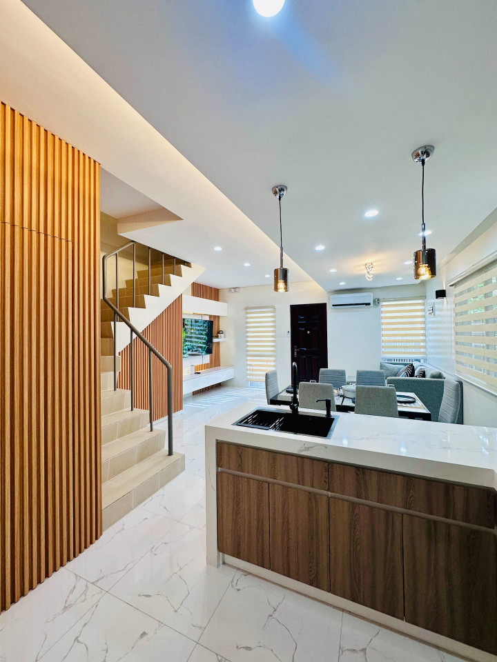 The Urban Nook: Cozy City Stay (W/ Carport) - Philippines