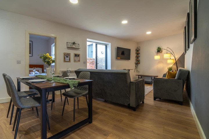 Vantage Stays 2bed Flat - Gloucester