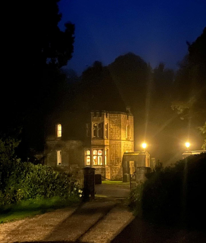 5* Mini Castle: A Crackling Fire With Love And Gin - Northumberland