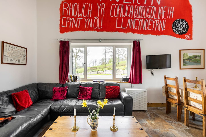Farm Cottage For A Escape To The Country - Llandeilo