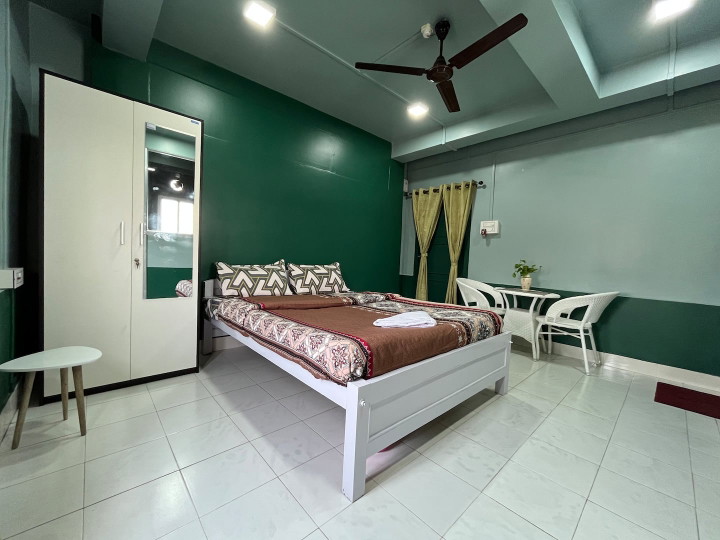 *Urban Home*- A Terrace Garden Studio Unit - Guwahati