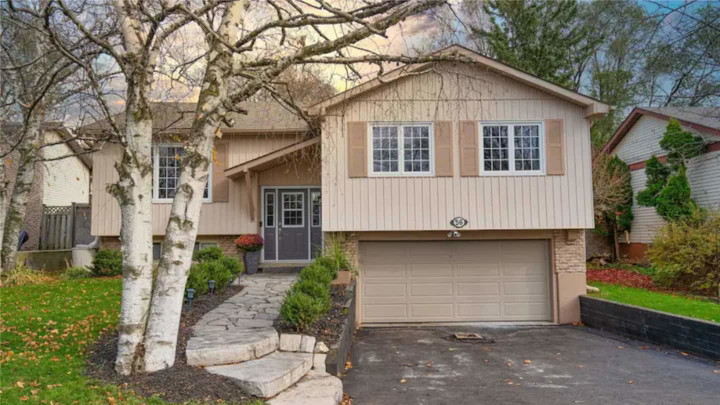Beautiful Family Friendly Renovated Barrie Home - Barrie