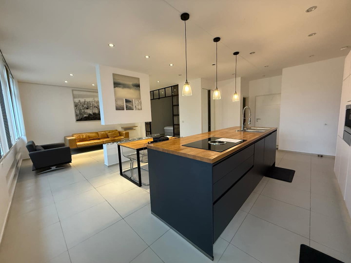 Hochwertig Möblierte Loft Wohnung In Innenstadt. - Böblingen
