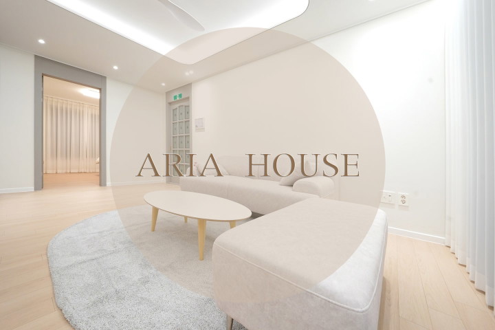 Hongdae Univ. Yeonnam-dong / Room 3 Bathroom 2 - Seoul