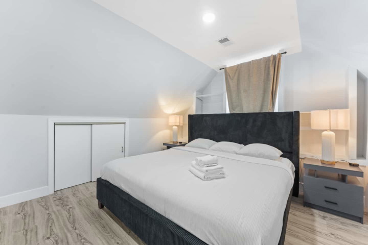 Modern 5br Duplex W/ Easy Nyc Access & Parking - Bayonne, NJ