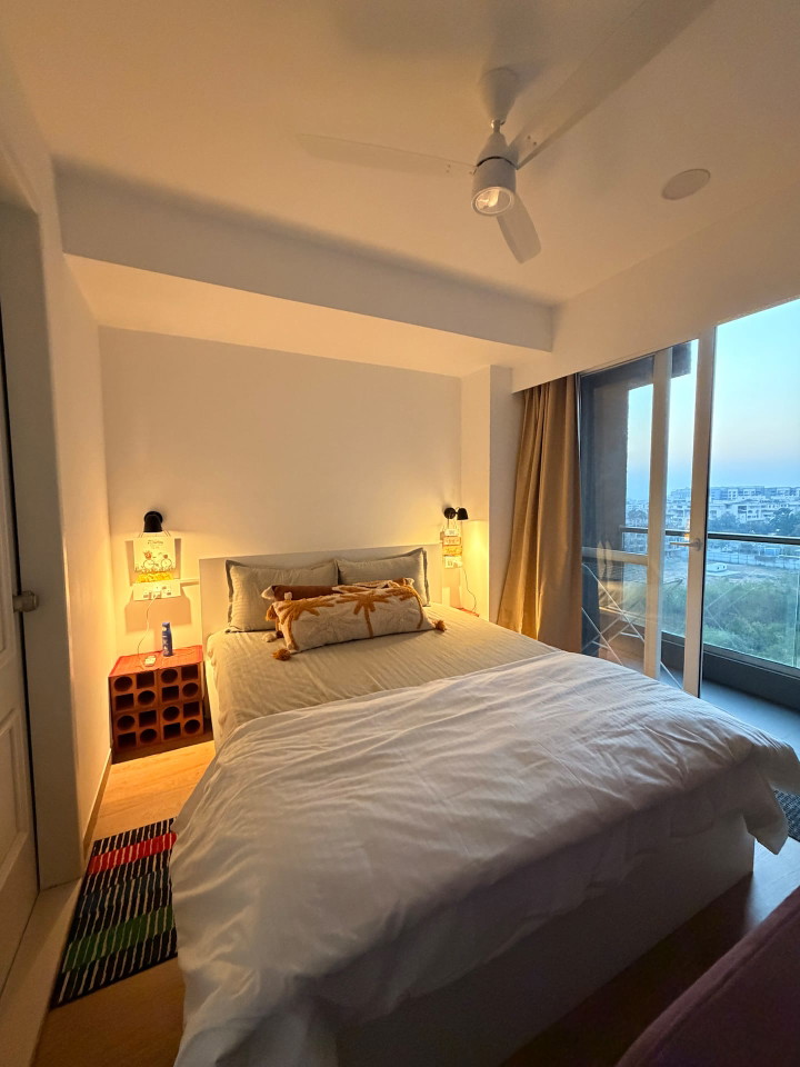 Cozy Studio Near Airport/symbiosis | Work-friendly -
