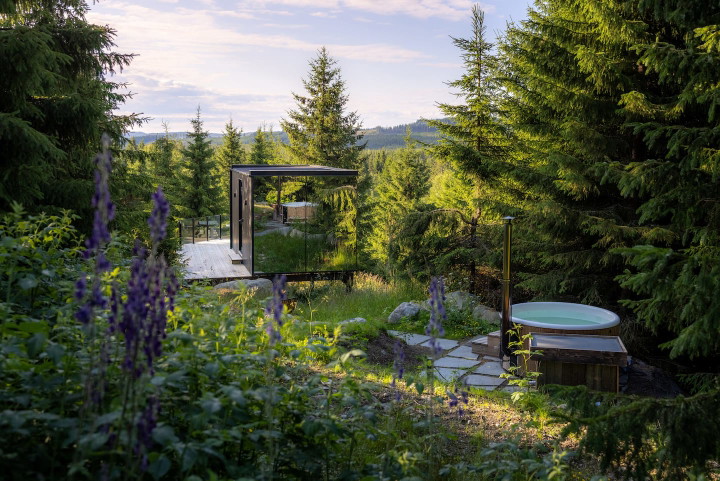 Exclusive Mirror Cabin Mørke With Art And Design - Norvège