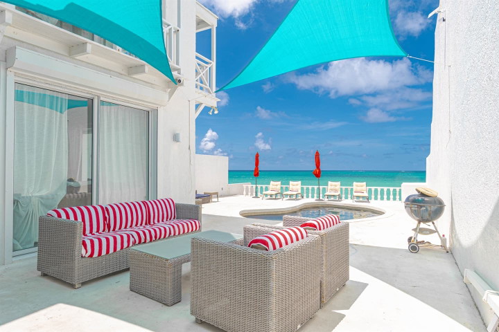 Oceanfront Townhouse 3br Cable Beach With Pool - Nasáu