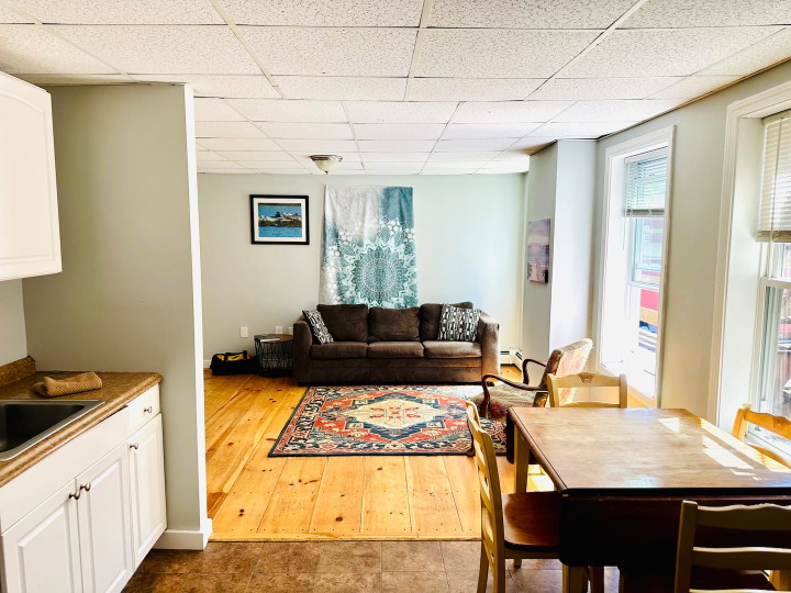 West Bayside - 2 Bedroom Apartment - Walkable! - Portland, ME