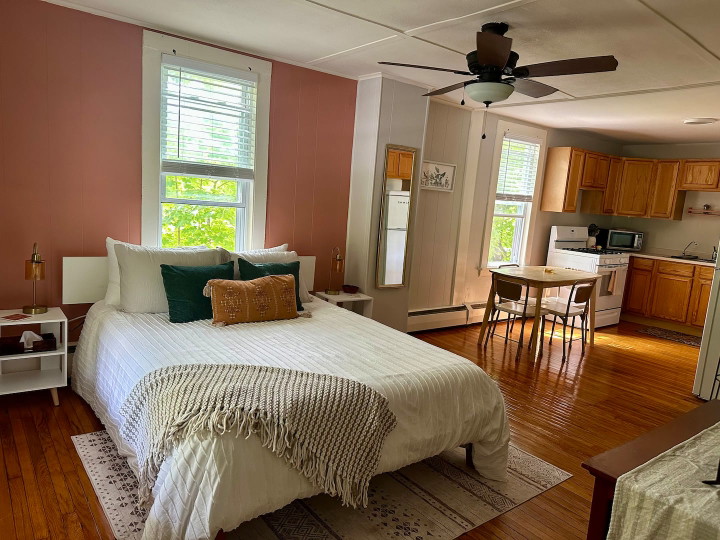 Harmony Valley Home, Bright & Inviting Studio - Hudson, NY
