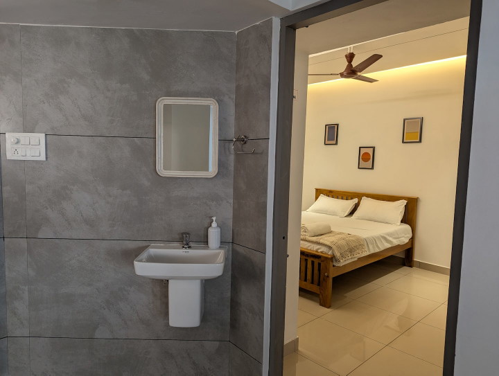 Madhuvan 018 - 1 Bhk Service Apartment - Palakkad