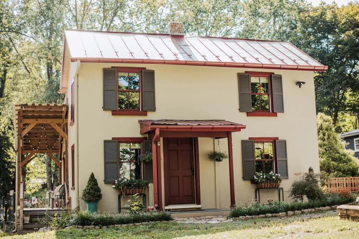 The Creekside Cottage: Downtown | Pet-friendly - Shepherdstown, WV