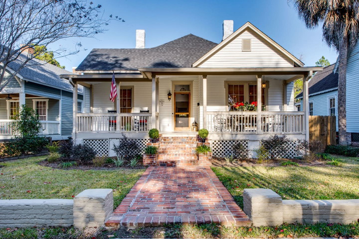 Walk To Broad St! Family Home In Historic District - Thomasville, GA