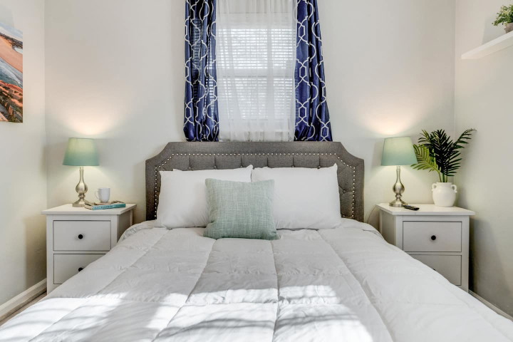 Tranquil 2 Br Escape ~ Mins From Beach - Virginia Beach, VA