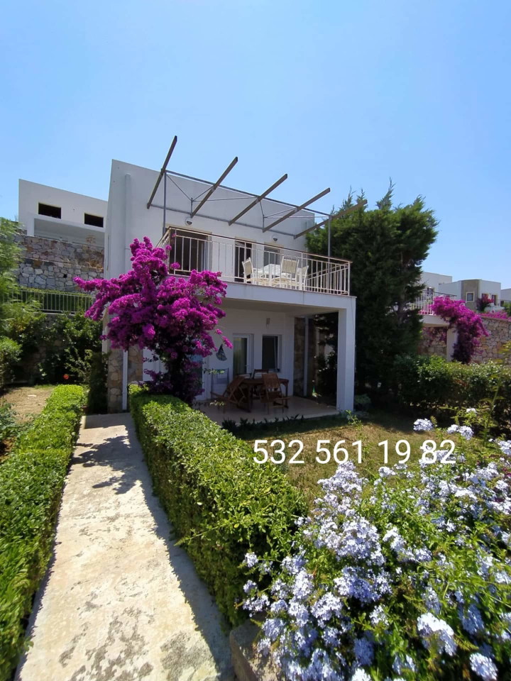 1+1 For Rent With Sea Views And Pool In Gümüşlük Compound - Gümüşlük