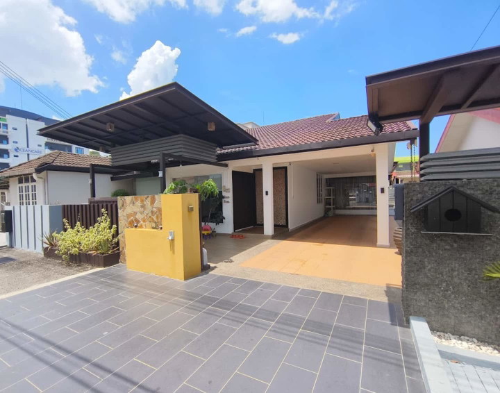 Pelita Commercial Centre Vacay Stay 百利达商圈民宿(9pax) - Malaysia