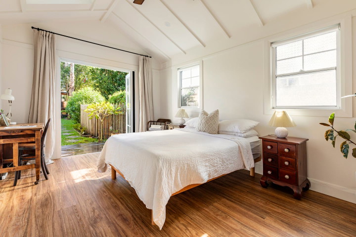 Garden Studio In Ashfield - Burwood