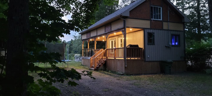 Chalet Au Bord De La Rivière - Matane