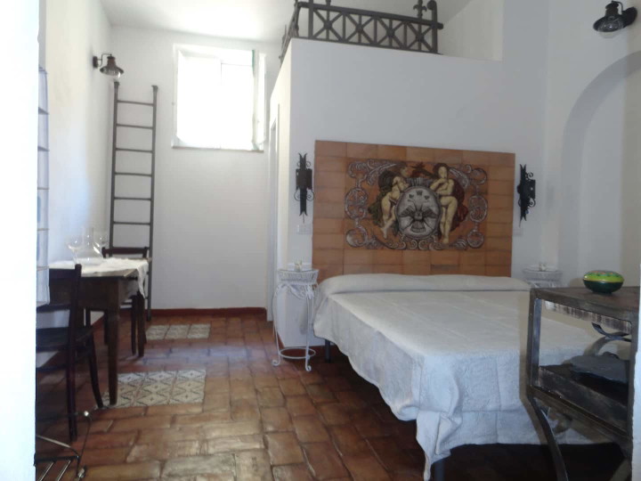 Santa Maria Dei Barbuti (Sacrestia), Salerno - Salerno