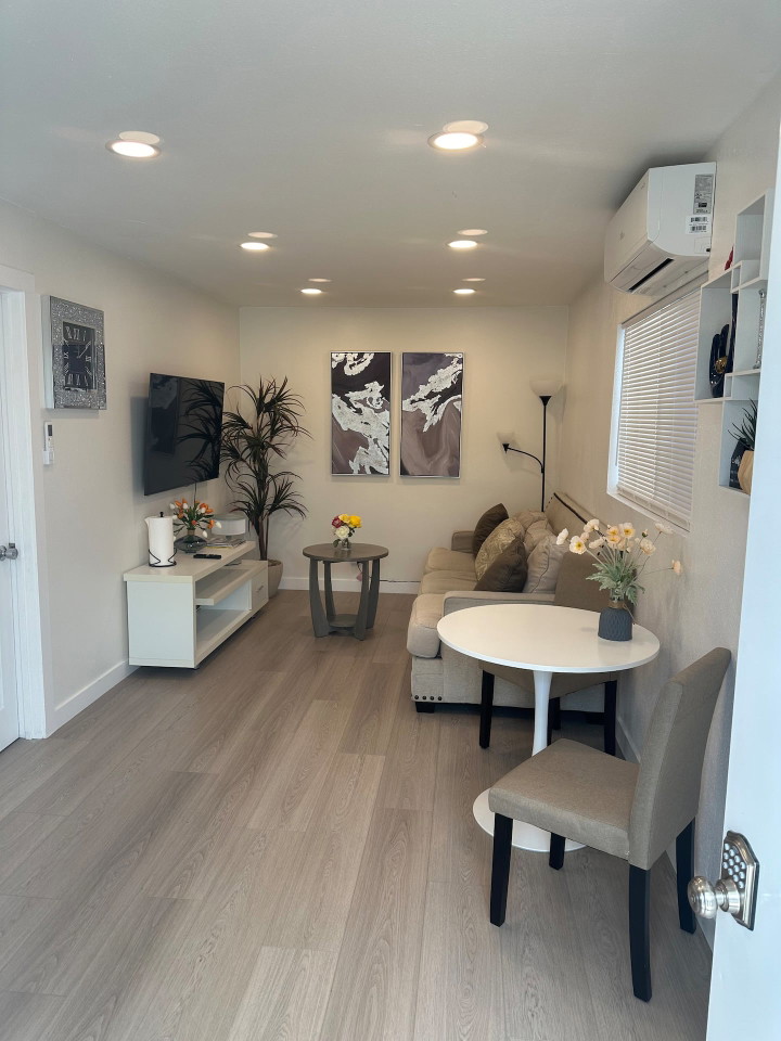 *Lovely Private Studio* - Califórnia