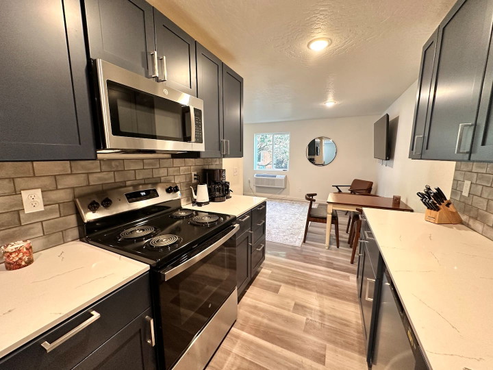 4th St. Flat 1 - Pullman, WA