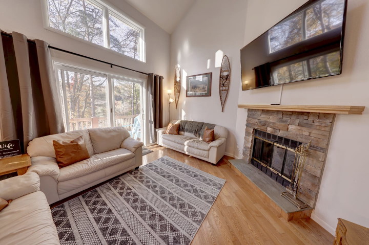 Slope Views & Close To Downtown E-ville - Ellicottville, NY
