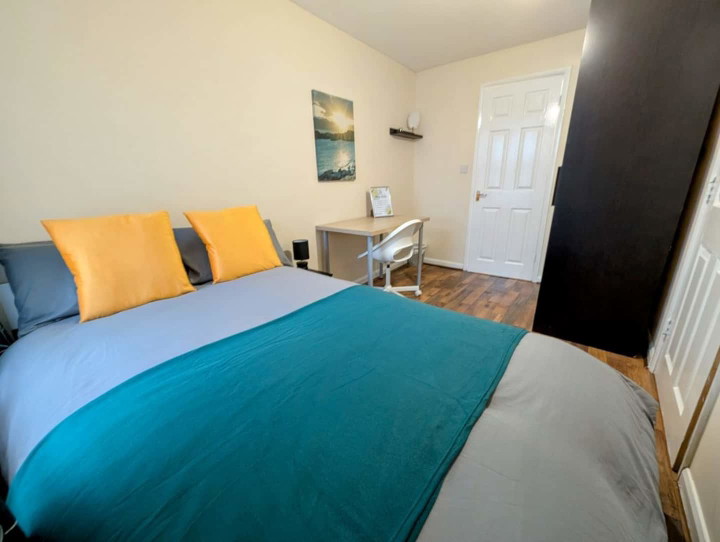 En-suite Room In Town Centre And Heathrow - Twickenham