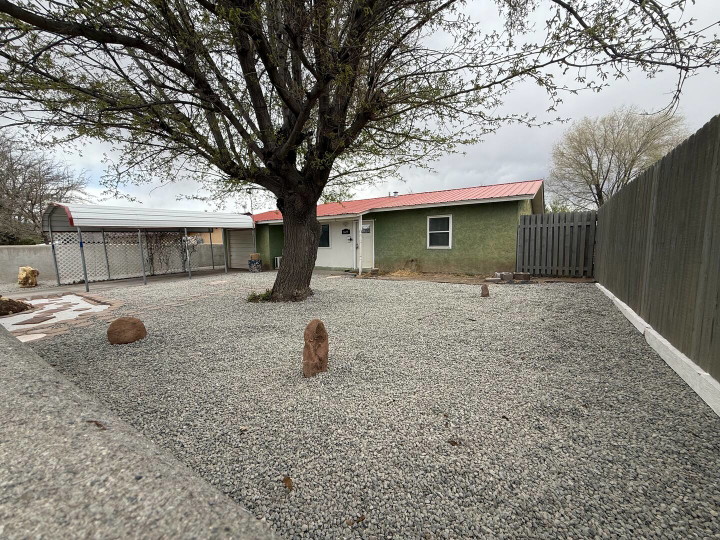 The Green House - Española, NM