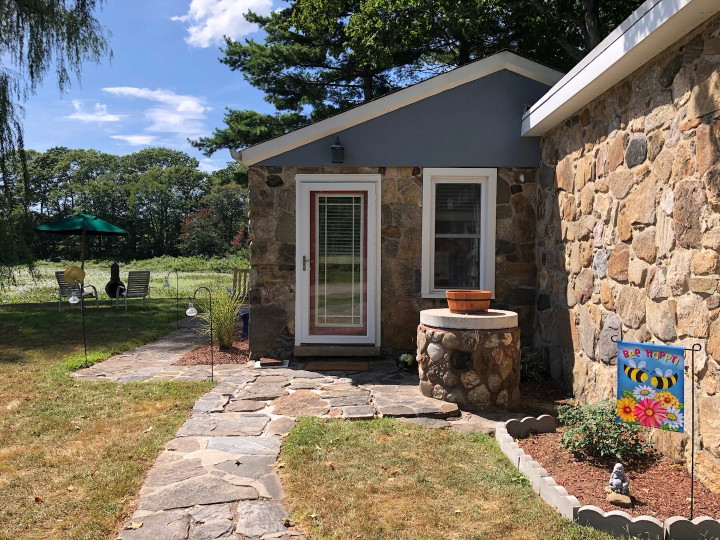 Amazing 2br Riverfront Gem - Connecticut