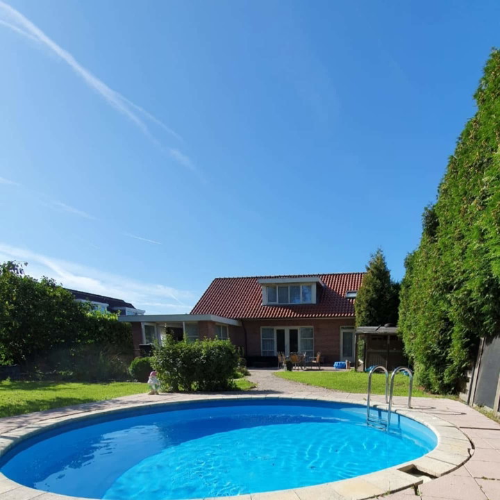 Riante Luxe Villa, Ruime Tuin, 2 Badkamers. 8 Pers - Zeewolde