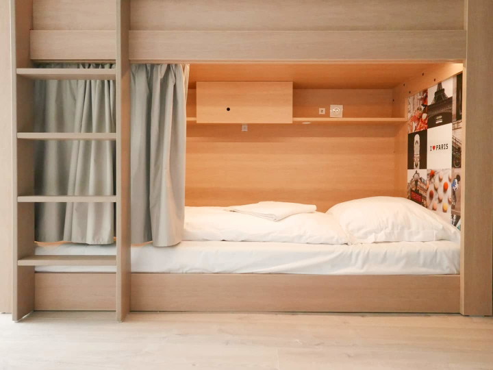 Comfortable Bed In Shared Rooms Of 8 In Paris 12e - Montreuil