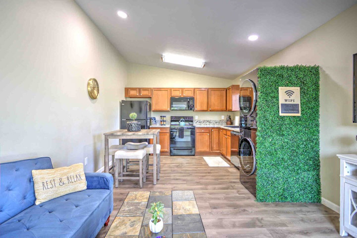 Central, Cozy Casita With King Size Bed, Tmc, Uofa - 圖森