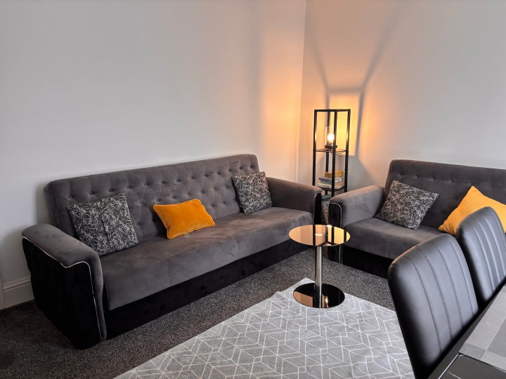 Pour 4&nbsp;Personnes | Lit King Size + Canapé-lit | Aéroport Et Ville - Aéroport de Manchester (MAN)