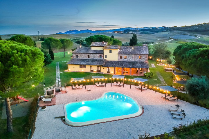 Casa Dera | Your Private Tuscan Village - Volterra