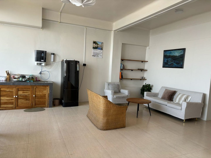 The Local Home Stay - 密索藍