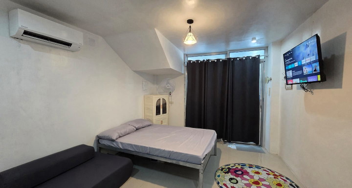 Downtown Vibes: Studio Apartment - Lumban
