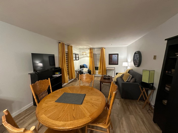 Charmant Loft De 2 Chambres Dans Le Centre-ville De Dalhousie - Nouveau-Brunswick