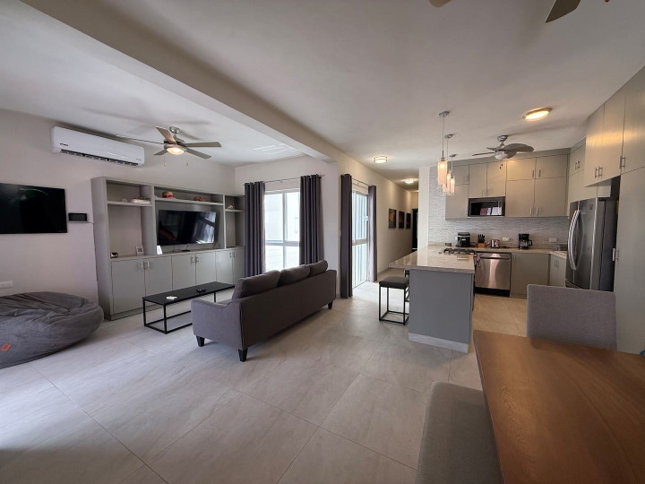 Prime Downtown Location, Pool, Walk To Waterfront - Cozumel