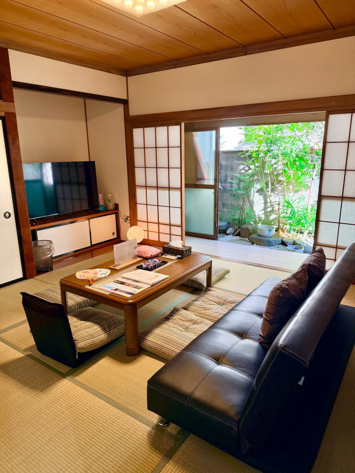 上諏訪駅徒歩6分・最大6名｜貸切一軒家　湯の脇ハウス - Matsumoto
