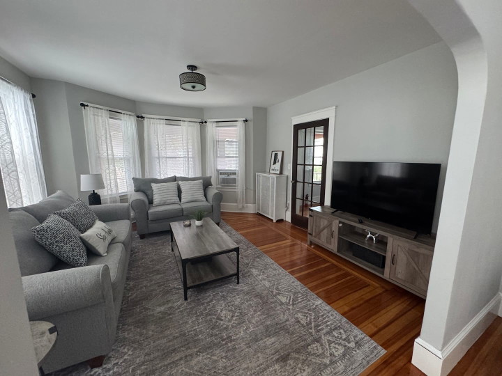 2+ Bedroom In A Perfect Location Pc Jwu Brown - Providence, RI