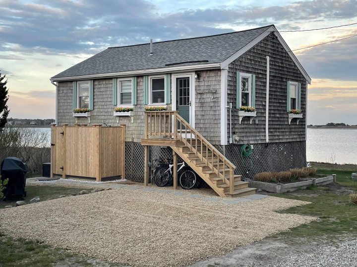Clean & Comfortable 2br Cottage W/waterfront Views - Yarmouth, ME
