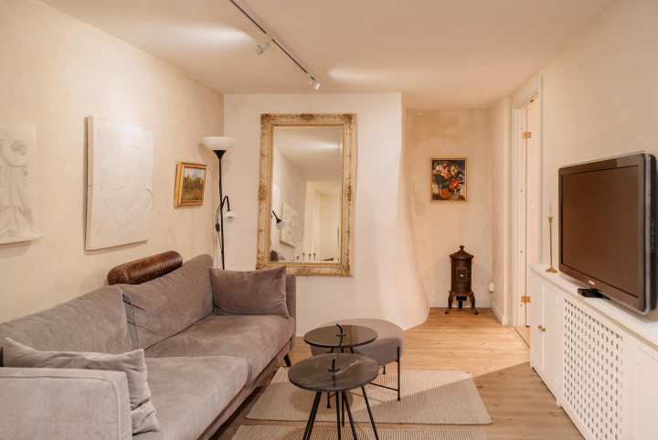 Unique Cellar Unit In Old Town W/ Private Entrance - Stockholm