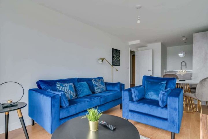 Modern 2 Bedroom Riverside Apartment In Leeds - Leeds