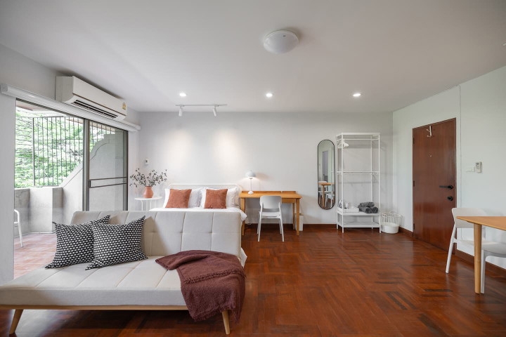33 3f - Stylish Studio, Private Balcony, Bts! - Thailand