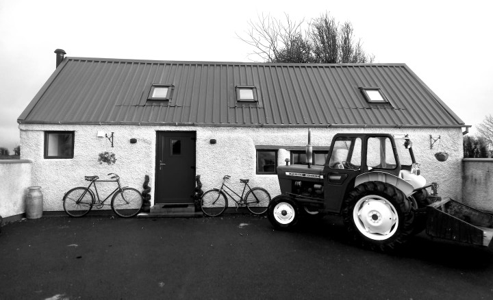 Kitty's Cottage - Horse & Jockey, Cashel - Thurles